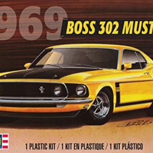 Revell 85-4313 ‘69 Boss 302 Mustang Car Kit 1:25 Scale 109-Piece Skill Level 4 Plastic Model Building Kit , Yellow