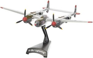 daron worldwide trading postage stamp p-38j lightning marge 1/115 dick bong airplane model