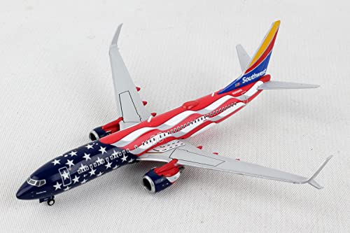 GeminiJets GJSWA2039 Southwest Airlines Boeing 737-800 "Freedom One N500WR; Scale 1:400