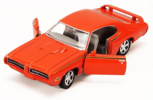 Pontiac GTO Judge, orange 1969 Model Car Motormax 1:24