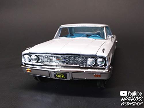 AMT 1963 Ford Galaxie 1/25 Scale Plastic Model Kit, White, AMT1186