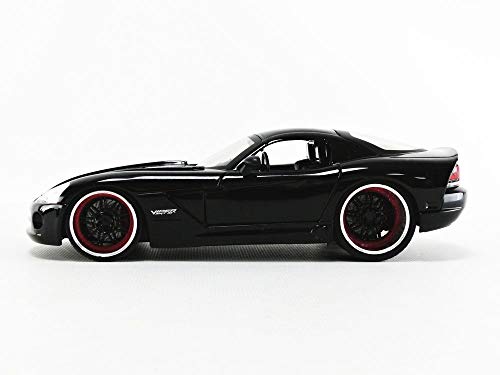 Fast & Furious 1:24 Letty's Dodge Viper SRT10 Die-Cast Car, Toys for Kids and Adults