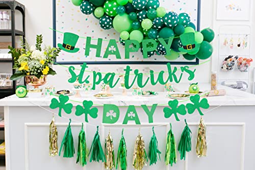 Glitter Happy St Patricks Day Banner, St. Patricks Day Banner Decorations, Felt Shamrock Clover Garland Banner, Happy St Patricks Day Decorations, St Patty’s Day Banner Decorations (Pre-Assemebled )