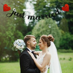 Ushinemi Black Just Married Banner Sign for Wedding Party Decoration Supplies, Bridal Shower with 2 Red Glitter Hearts