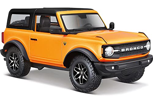 Maisto Diecast Cars 2021 Ford Bronco Badlands Orange Metallic with Black Top Special Edition 1/24 Diecast Model Car by Maisto 31530