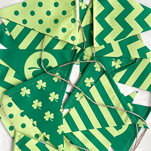 Uniwish St. Patrick’s Day Pennant Banner with Shamrock Fabric Triangle Flag Bunting Garland for Spring St. Patrick’s Day Decorations Home Outdoor Decor