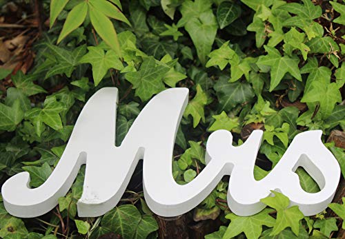 Amajoy Large White Wooden MR & MRS Wedding Sign for Beach Wedding Elegant Sweetheart and Reception Top Table Sign Decorative Letters for Wedding Shower