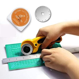 Rotary Cutter Blades 45mm 10 Pack By Alphafix Compatible with notched hole 45mm rotary cutters, easy replaceable sharp SKS-7 Steel blades Ideal for Quilting Fabric Scrapbooking Sewing and Arts & Craft