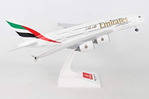 Daron Skymarks Emirates A380-800 Airplane Model Building Kit with Gear, 1/200-Scale