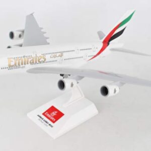 Daron Skymarks Emirates A380-800 Airplane Model Building Kit with Gear, 1/200-Scale