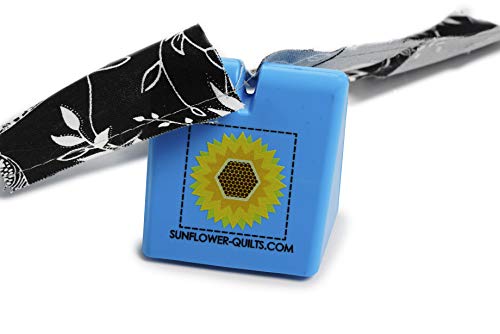 The Original Thread Cutter by Sunflower Quilts (Blue)