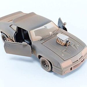 Greenlight 84052 Last of The V8 Interceptors 1973 Ford Falcon XB (Weathered Version) 1:24 Scale