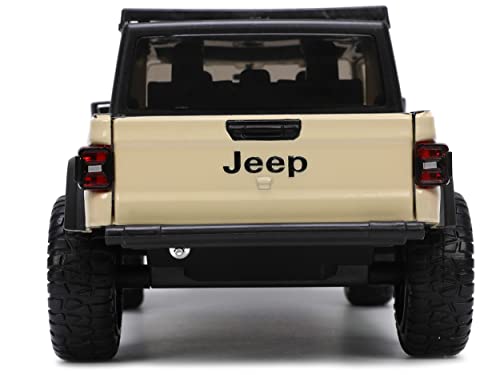 Jada Toys Just Trucks 1:24 2020 Jeep Gladiator Die-cast Car Tan with Tire Rack, Toys for Kids and Adults (32711)