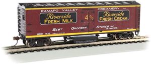 bachmann trains – track cleaning reefer – ramapo valley, prototypical brown (16333)