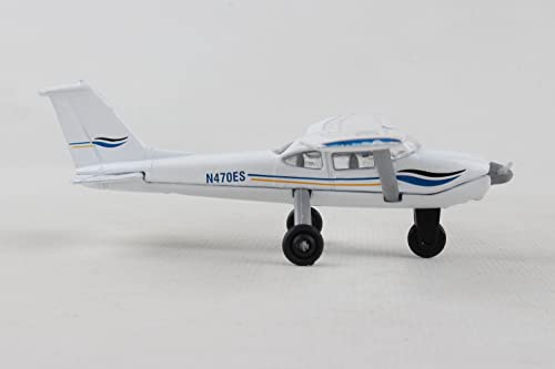 Daron Worldwide Trading Runway24 C172 No Runway Vehicle, Blue/White