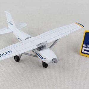 Daron Worldwide Trading Runway24 C172 No Runway Vehicle, Blue/White