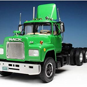 AMT Mack R685ST Semi Tractor 1:25 Scale Model Kit (AMT1039)