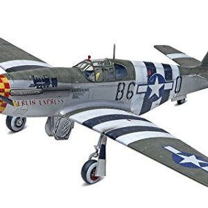 Revell 85-5535 P-51B Mustang Model Airplane Fighter Jet Kit 1:48 Scale 61-Piece Skill Level 4 Plastic Model Plane Building Kit, Green