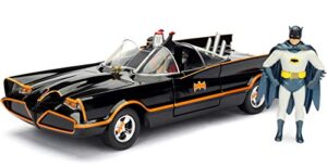 jada toys dc comics 1966 classic tv series batmobile with batman and robin figures; 1:24 scale metals die-cast collectible vehicle