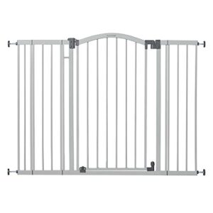 summer infant extra tall & extra wide safety gate, 29.5 – 53 inch wide & 38″ tall, for doorways & stairways, with auto-close & hold-open, grey