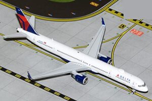 geminijets gjdal2098 delta air lines boeing 757-300 n590nw; scale 1:400