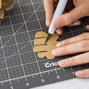 Cricut TrueControl Knife Kit - For Use As a Precision Knife, Craft knife, Carving Knife and Hobby Knife - For Art, Scrapbooking, Stencils, and DIY Projects - Comes With 5 Spare Blades - [Blue]