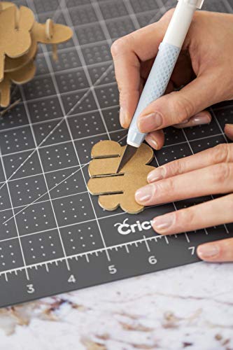 Cricut TrueControl Knife Kit - For Use As a Precision Knife, Craft knife, Carving Knife and Hobby Knife - For Art, Scrapbooking, Stencils, and DIY Projects - Comes With 5 Spare Blades - [Blue]