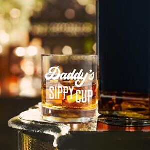 LIGHTEN LIFE Daddy's Sippy Cup Whiskey Glass,Unique Dad Gift in Valued Wooden Box,Funny Gag Gift for New Dad,Father,Husband from Kids Wife for Father's Day,Birthday,12 oz Old Fashioned Glass for Men