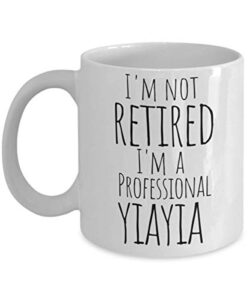 yiayia mug for retired greek grandma – best mothers day, christmas stocking stuffer, birthday or baby reveal gift for a new grandmother from grandkids granddaughter grandson – 11oz coffee tea cup