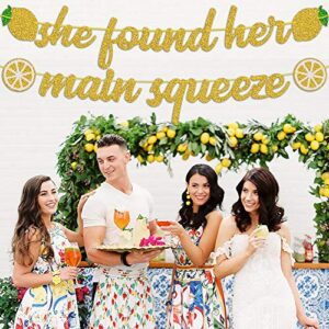 OKUSUN She Found Her Main Squeeze Banner for Lemon Citrus Lemonade Theme Bridal Shower Bride to Be Wedding Engagement Bachelorette Party Supplies Gold Glitter Decorations (She Found Her Main Squeeze)