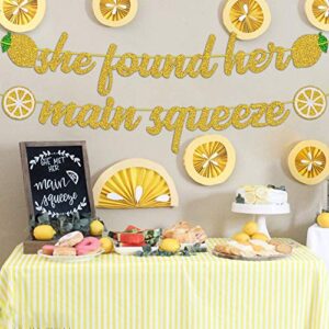 OKUSUN She Found Her Main Squeeze Banner for Lemon Citrus Lemonade Theme Bridal Shower Bride to Be Wedding Engagement Bachelorette Party Supplies Gold Glitter Decorations (She Found Her Main Squeeze)