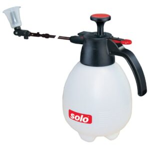 solo 420 2-liter one-hand pressure sprayer with adjustable telescoping wand