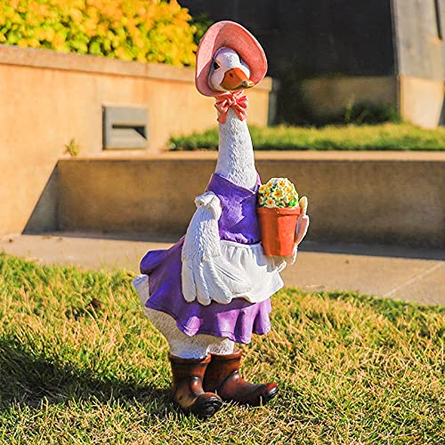 HOSNNER Garden Duck Statue Decoration - Resin Funny Female Duck Garden Figurines for Outdoor Patio, Lawn, Yard Art Decoration Winter Garden Gifts 13.98x9.06x5.51 inch