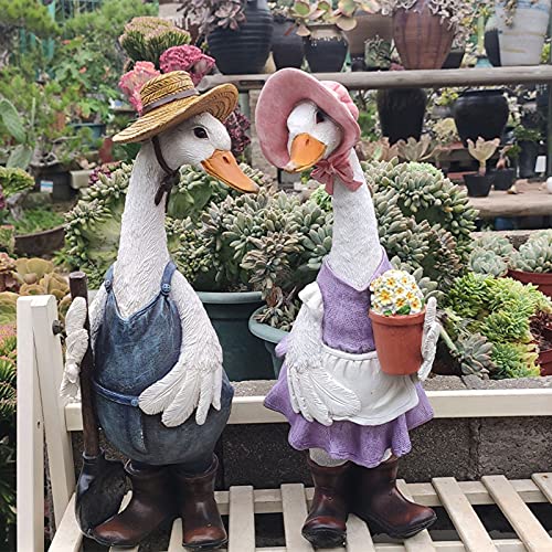 HOSNNER Garden Duck Statue Decoration - Resin Funny Female Duck Garden Figurines for Outdoor Patio, Lawn, Yard Art Decoration Winter Garden Gifts 13.98x9.06x5.51 inch