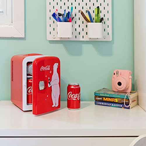 Coca Cola KWC4 KWC4B Polar Bear 4 litres Mini Fridge, 4 Liters, Red/White