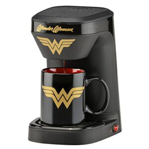 dc wonder woman 1-cup coffee maker with mug