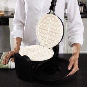 Oster Titanium-Infused DuraCeramic Flip Waffle Maker, Black (CKSTWFBF10W-TECO)