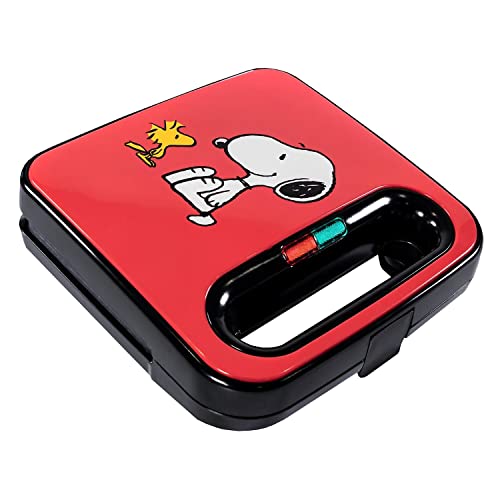 Uncanny Brands Peanuts Grilled Cheese Maker - Make Snoopy and Woodstock Sandwiches - Kitchen Appliance