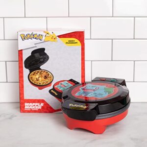 Uncanny Brands Pokémon Bulbasaur Waffle Maker - Make Bounty Bulbasaur Waffles - Kitchen Appliance