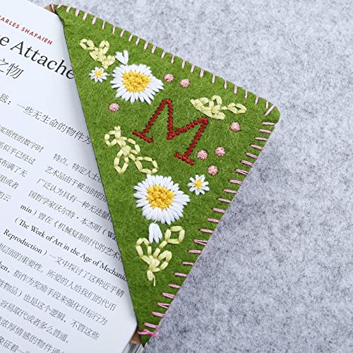 MEGREZ Hand Embroidered Corner Bookmark, Felt Triangle Corner Bookmark Reading Accessories for Book Lovers, Students Gifts, 4 Sets (Spring, Summer, Fall, Winter)