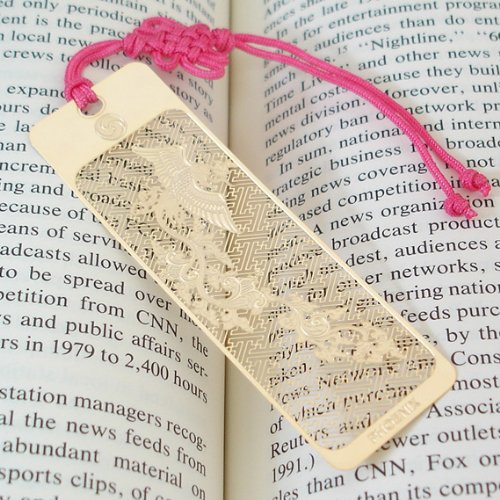 Metal Golden Macrame Tassel Oriental Phoenix Design Rectangular Bookmark