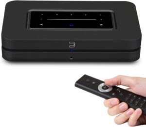 bluesound node wireless multi-room hi-res music streamer (n130) + rc1 remote combo bundle (black)