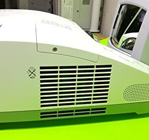 NEC NP-U300X Projector