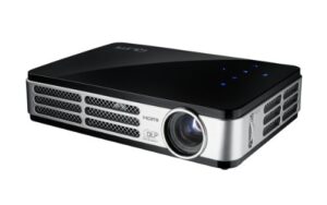 vivitek qumi q5 500 lumen wxga hd 720p hdmi 3d-ready pocket dlp projector with 4gb memory (black)