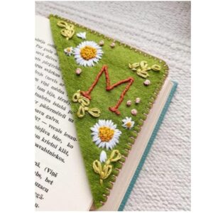 Personalized Hand Embroidered Corner Bookmark, Hand Stitched Felt Corner Letter Bookmark, Felt Triangle Bookmark, Cute Flower Letter Embroidery Bookmarks for Book Lovers（Summer-T）