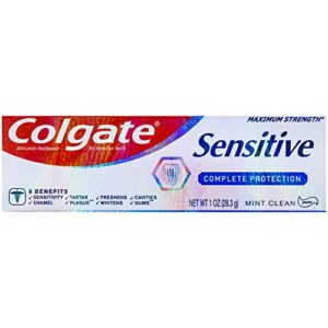 Colgate Sensitive Complete Protection Toothpaste, Maximum Strength, Clean Mint, Travel Size 1 oz (28.3g) - Pack of 4