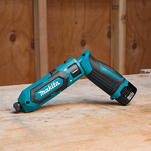 Makita TD022DSE 7.2V Lithium-Ion Cordless 1/4" Hex Impact Driver Kit