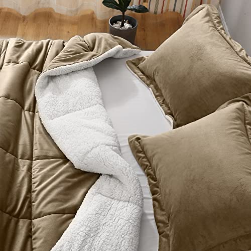 PEACE NEST Ultra-Soft Sherpa Comforter Bed Set, Winter Warm Comforter Fuzzy Plush, 3-Piece Down Alternative Comforter Set, Heavy Weight Reversible, Gold, Queen Size, 90" X90"