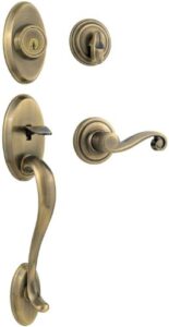 kwikset shelburne single cylinder handleset w/lido lever featuring smartkey in antique brass