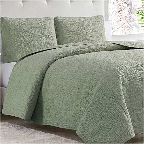 Mellanni Oversized King Bedspread Coverlet Set - King Size Bedding Cover with Shams - Ultrasonic Quilting Technology - 3 Piece King Quilt Bedding Set - Bedspreads & Coverlets (King, Olive Green)